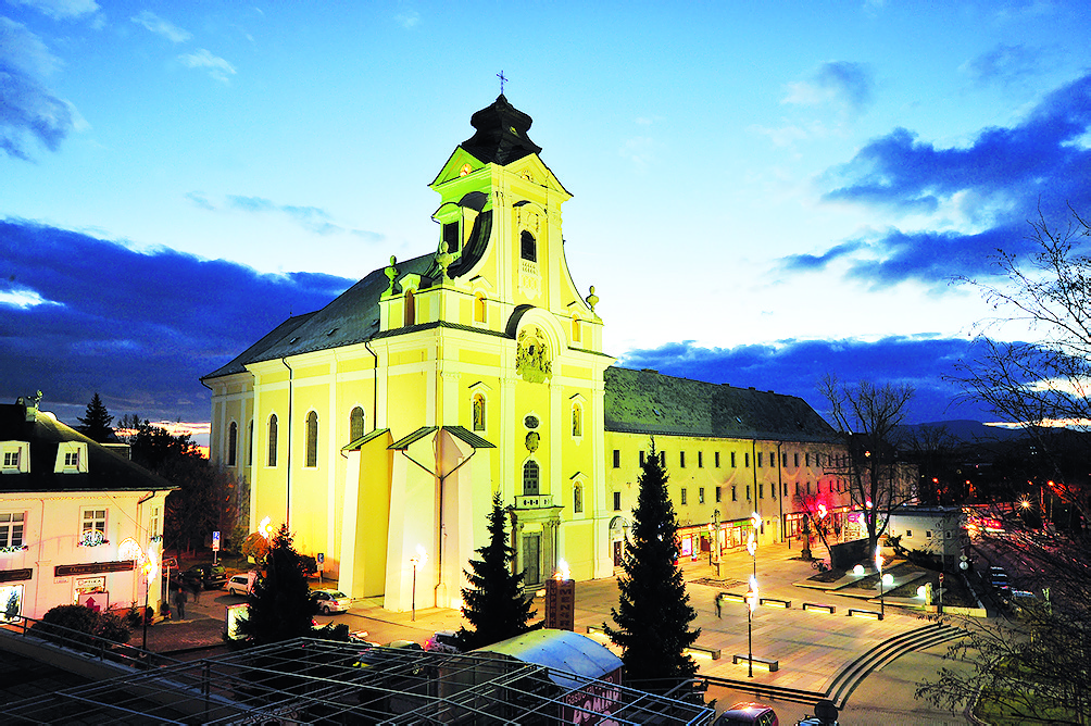 Prievidza a jej sedem jedinečností, kultúra, jedinečnosti, sgrafitá ...